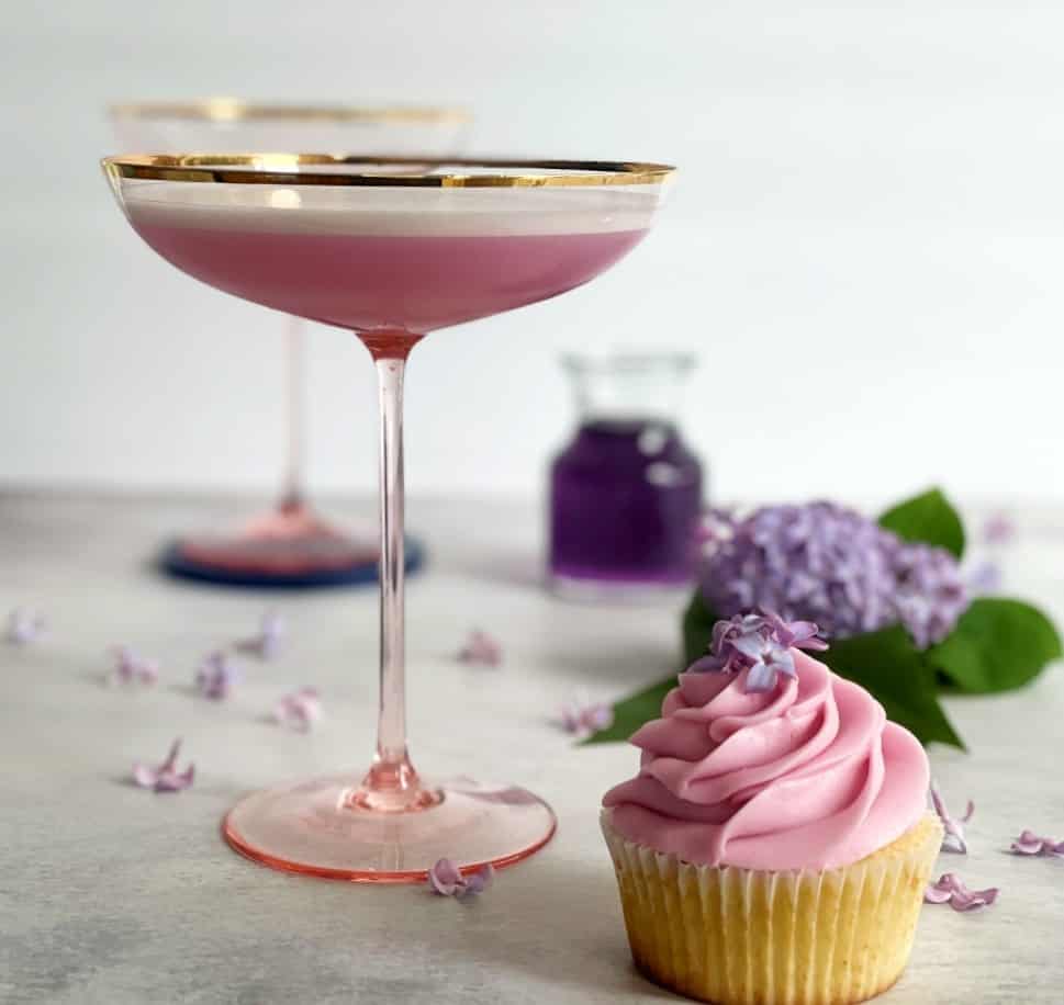 Lilac Gin Sour | EmilyFabulous