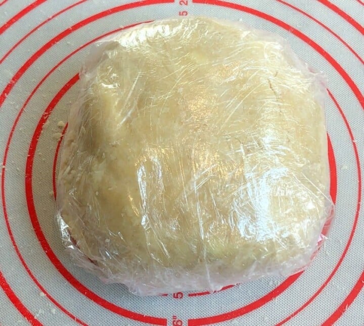 Easy All-Butter Pie Crust | EmilyFabulous