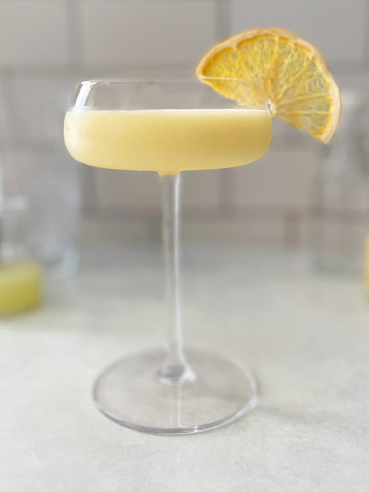 Orange Creamsicle Cocktail | EmilyFabulous