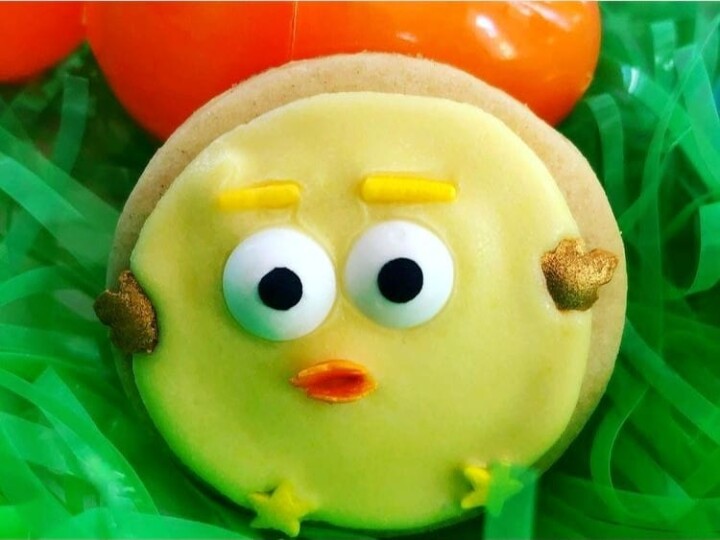 Easter Chick Cookies | EmilyFabulous