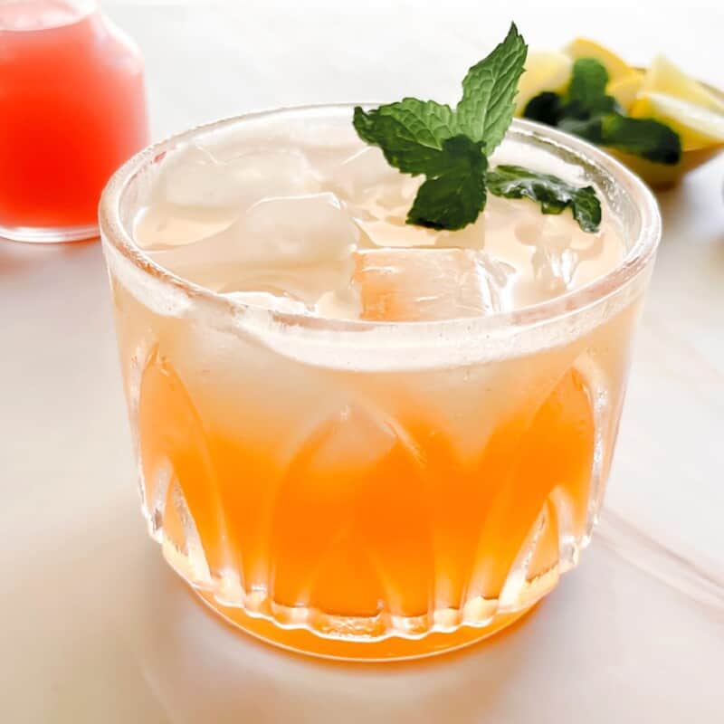 Guava Cocktail | EmilyFabulous